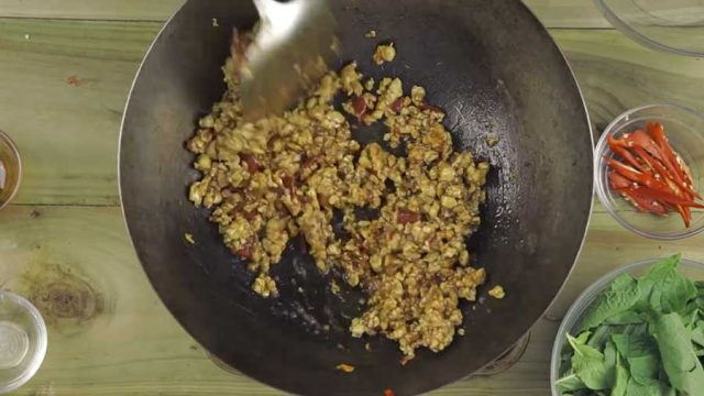 Pad Krapow Gai Recipe
